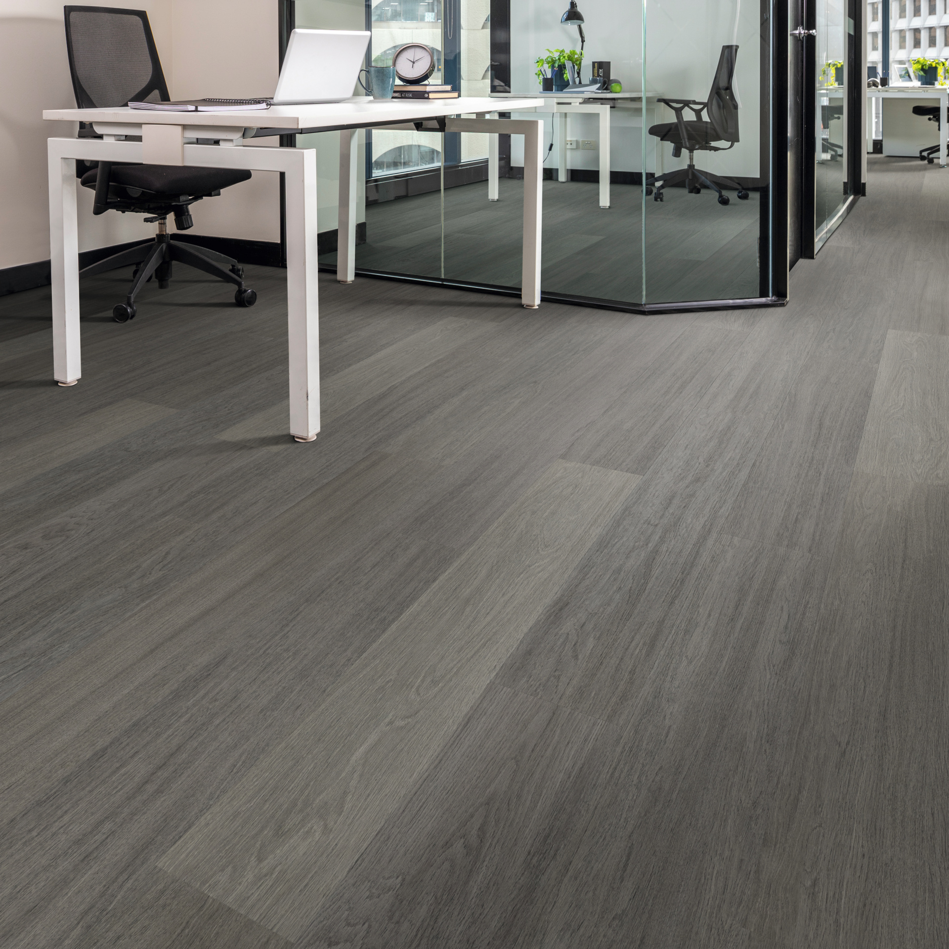 Knight Tile | Shadow Studio Oak KP150